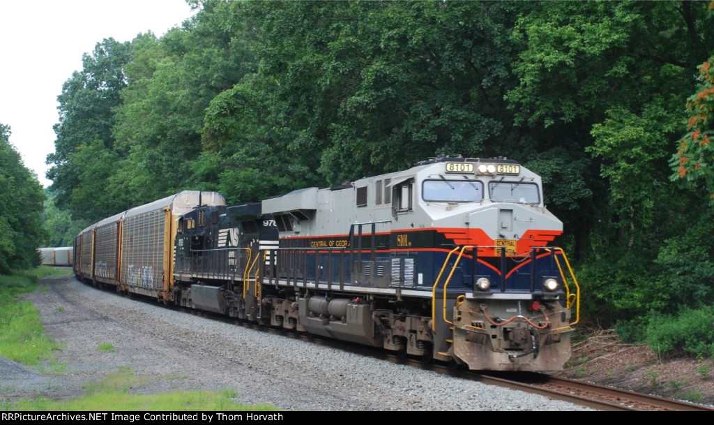NS 8101 leads loaded autorack train 18N @ LEHL MP 53